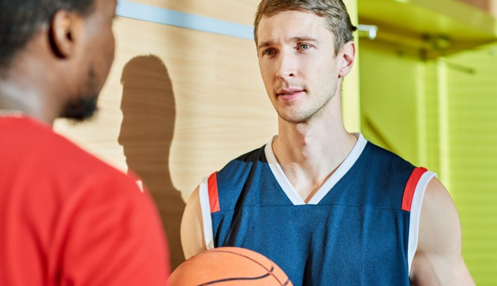 Top Basketball Jokes: From One-Liners to Team Humor