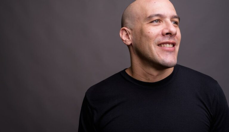 Hilarious Bald Jokes: Generate or Enjoy our Collection for a Good Laugh