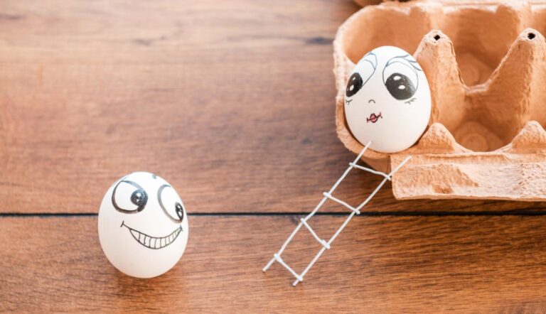Egg Jokes: The Ultimate Collection of Funny One-Liners and Puns