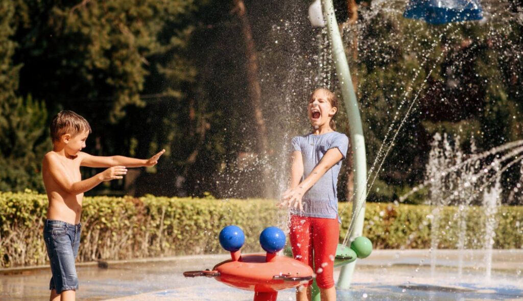 Laugh Out Loud with Hilarious Water Jokes and Puns!