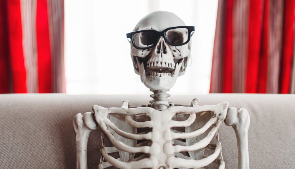 Hilarious Skeleton Jokes and Puns for Endless Laughter